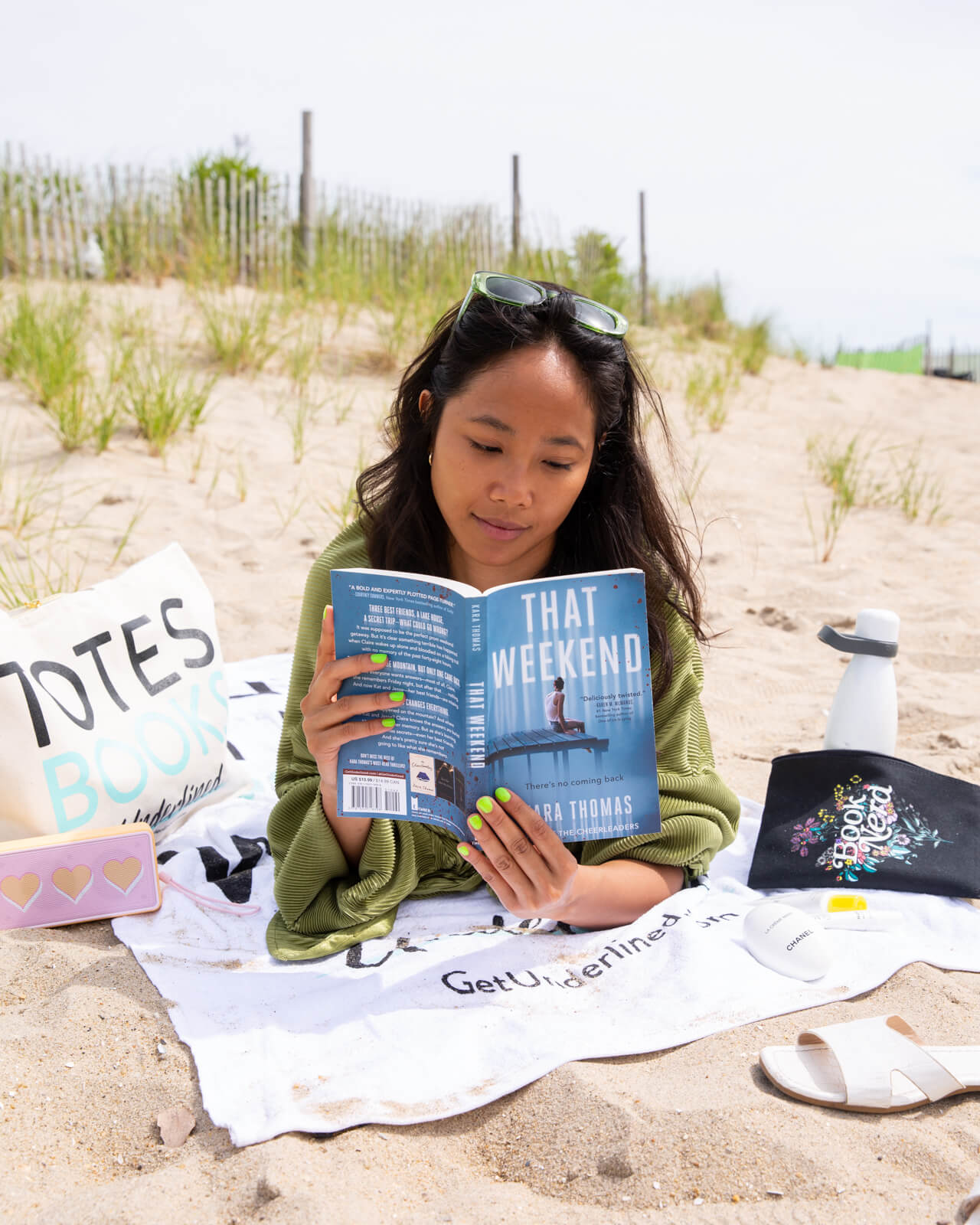 8 Summer Reading Problems Only Booklovers Will Understand