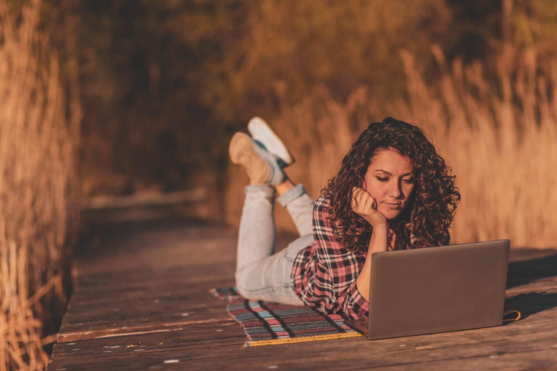 Thriller Writing Prompt Generator - Underlined